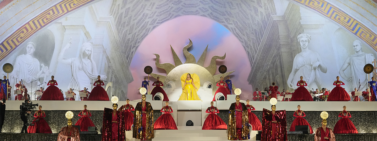 Printed projection screens welded into giant cyclorama