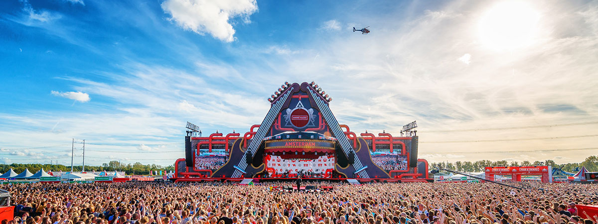 Flying Friends of Amstel Live | ShowTex